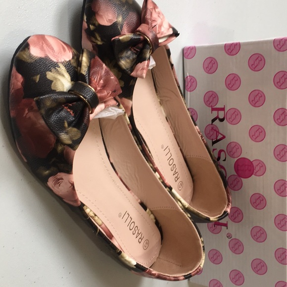 Rasolli | Shoes | Rasolli Floral Print Slip On Flat Womens Size 85 ...